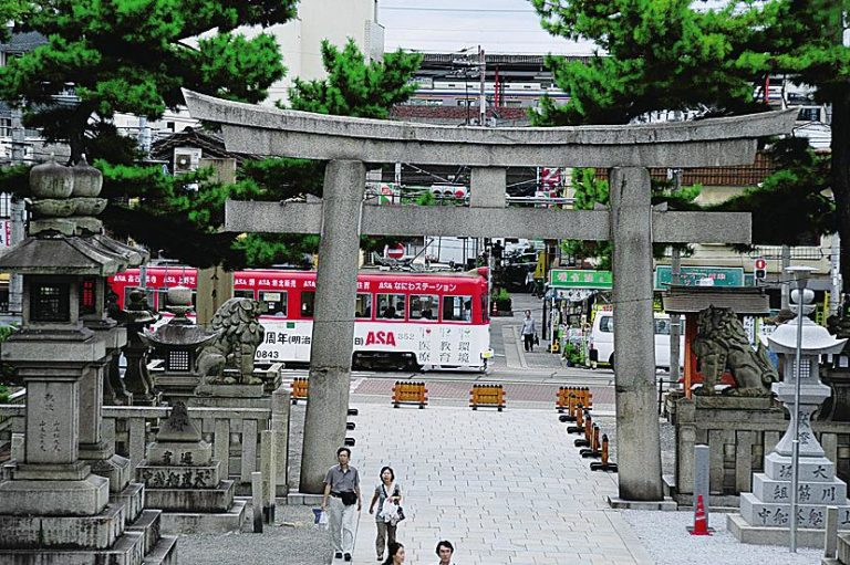 เที่ยวศาลเจ้าสุมิโยชิด้วยตัวเอง (Sumiyoshi Taisha) - Kansai chan