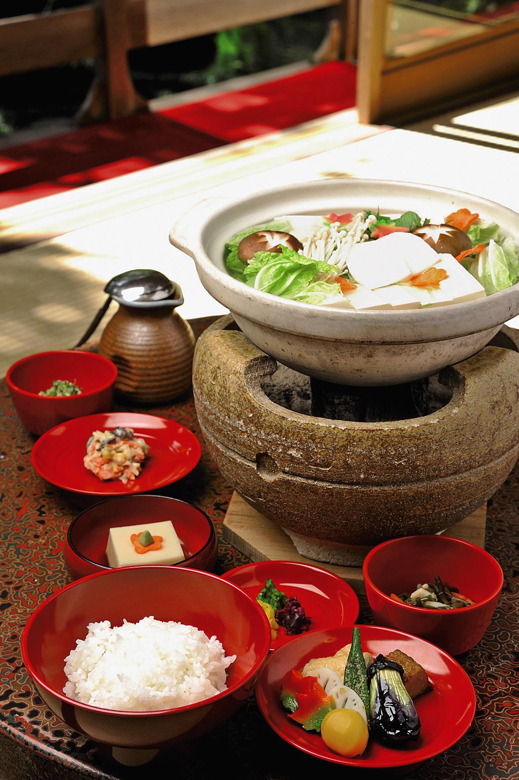 Ryoanji Seigenin Yudofu: Temple Turned Restaurant In World Heritage ...