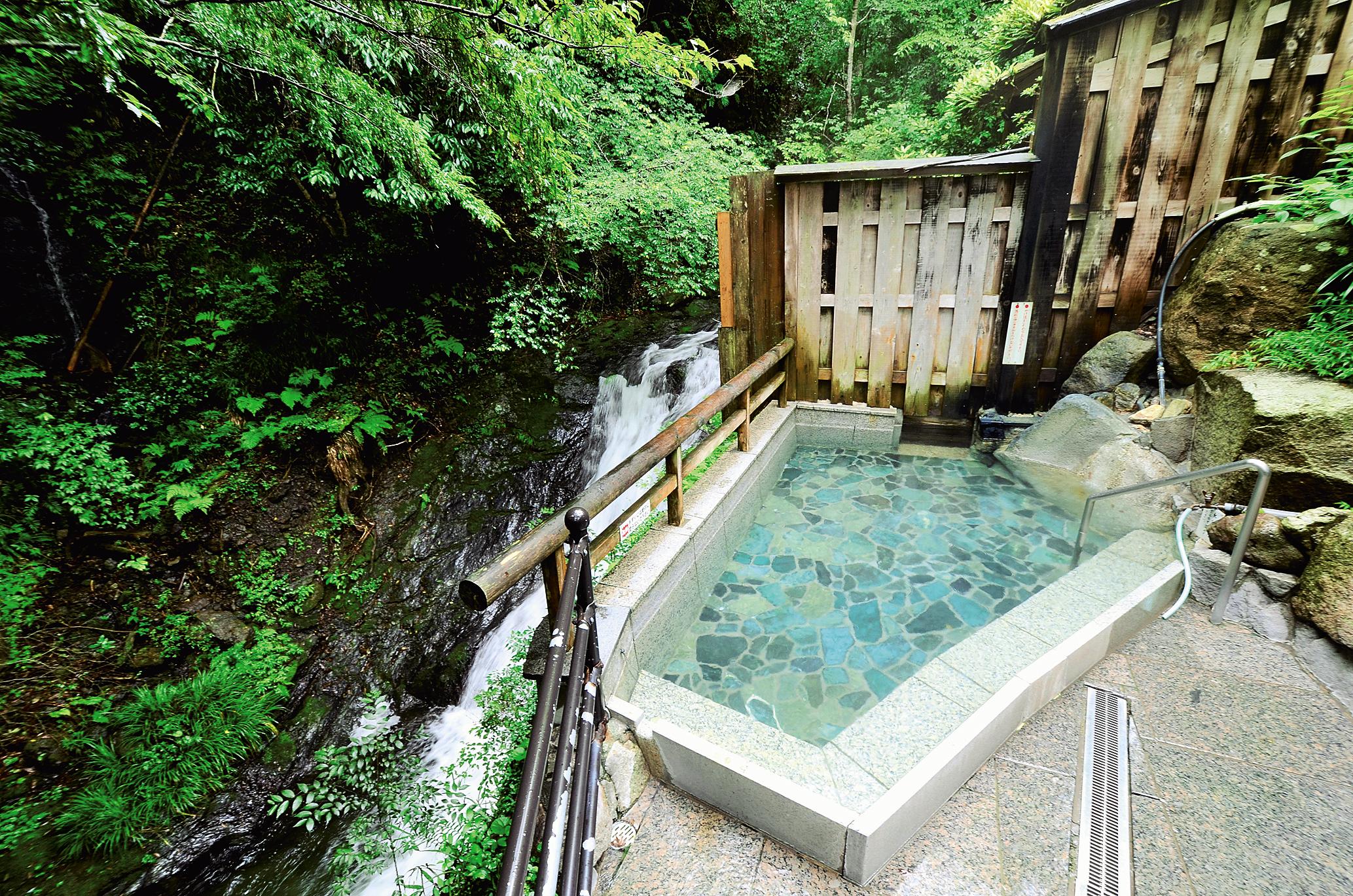 Outdoor Onsens: 8 Unique Hot Springs to Visit this Winter - Kansai chan