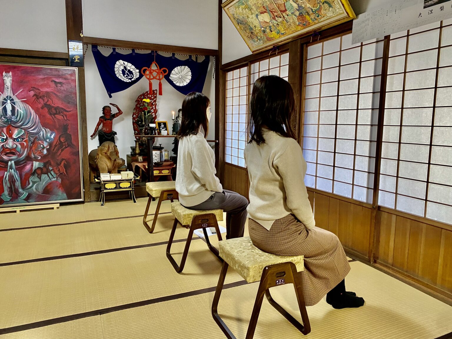 “Chair Zazen” Zen Meditation in Kyoto?! (No More Legs Falling Asleep ...